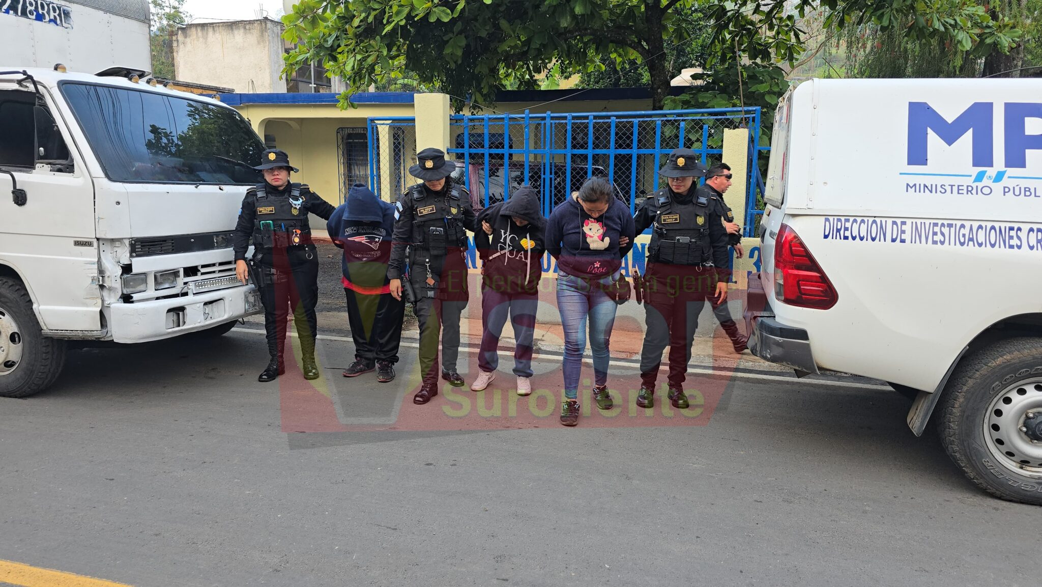 Capturan a “Las Tres Mosqueteras” con cargamento robado valorado en ...